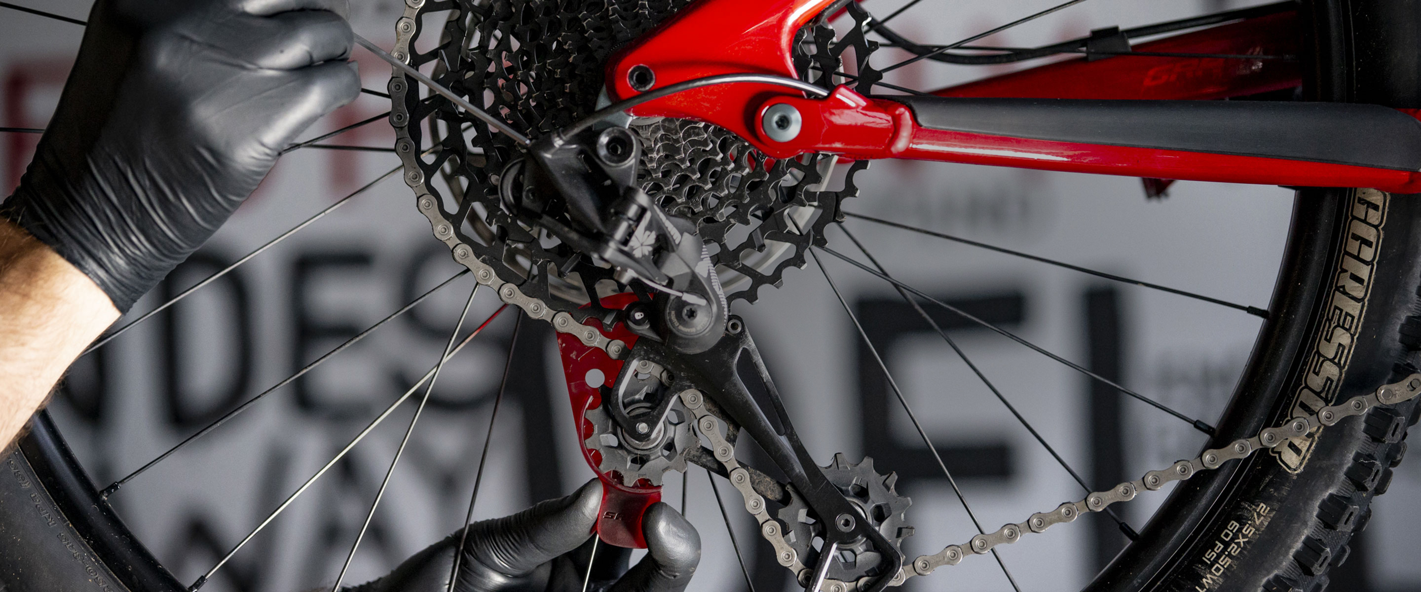 Rear Gear Adjustment | SRAM