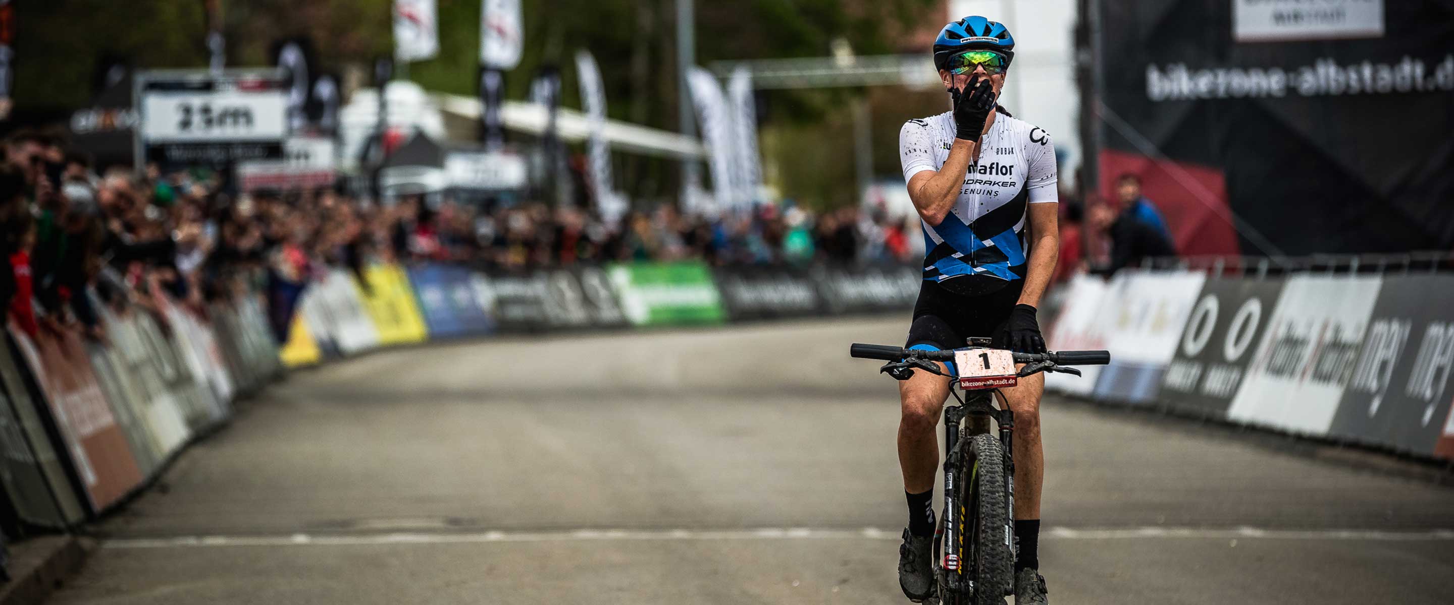 Rebecca McConnell's Pure Gold | SRAM